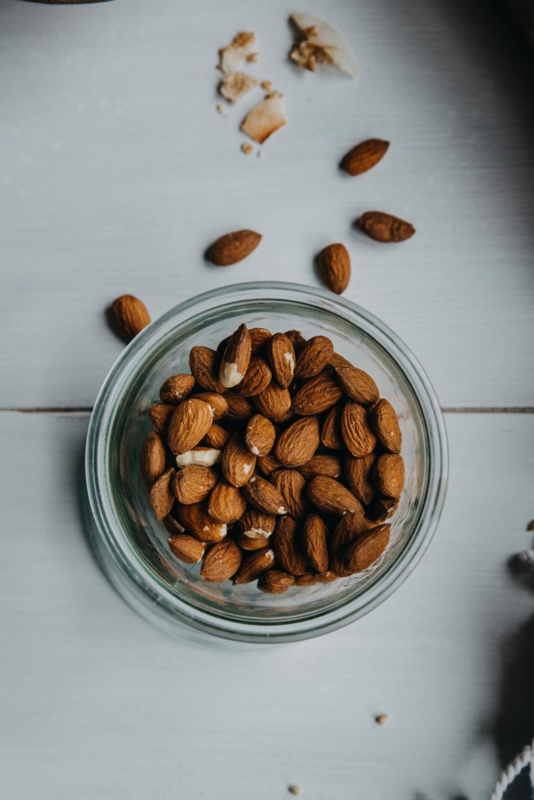 Granola aus selbst geflocktem Vollkorngetreide - Das Mundwerk